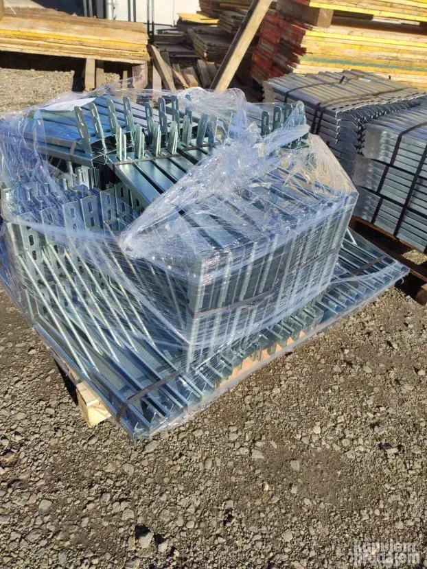 Građevinska vinkle za stubove pocinkovane 15cm x 45cm - KupujemProdajem