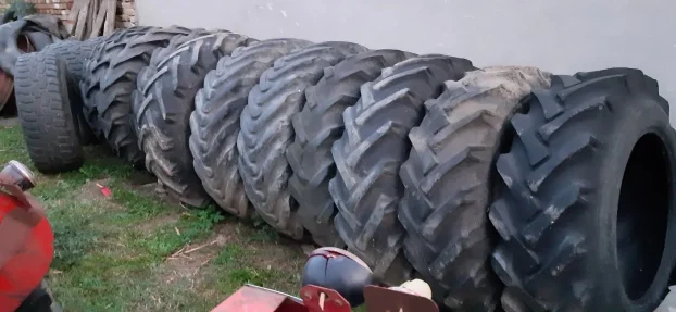 Polovne gume i felne za sve vrste traktora - KupujemProdajem