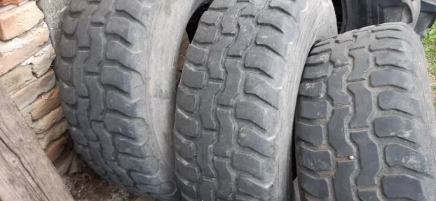 Polovne gume i felne za sve vrste traktora - KupujemProdajem