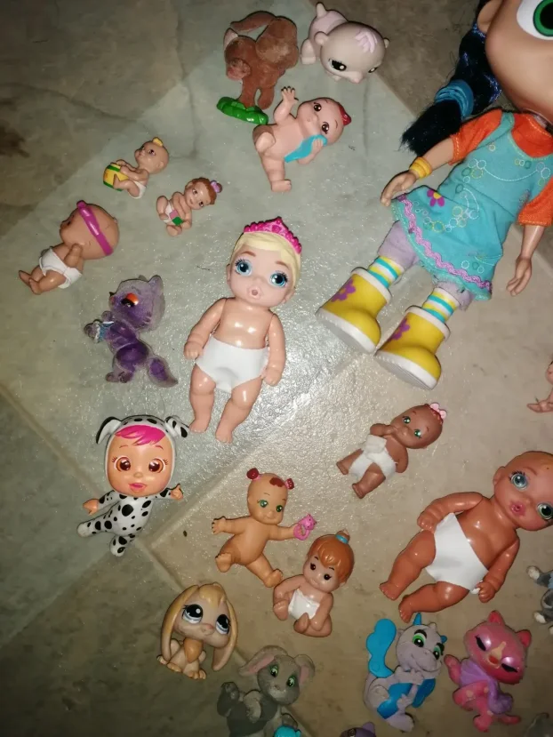 Za devojcice lutka, bebe, i mini pets - KupujemProdajem