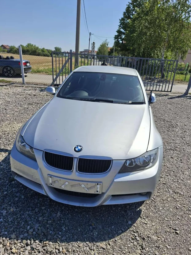 BMW e90 kvacilo - KupujemProdajem