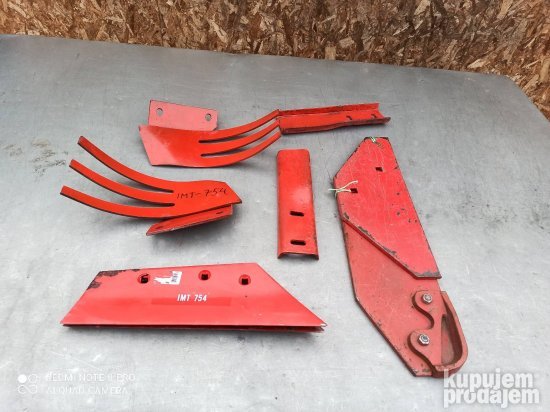 Plug imt 754 delovi / raonici za imt 754 - KupujemProdajem