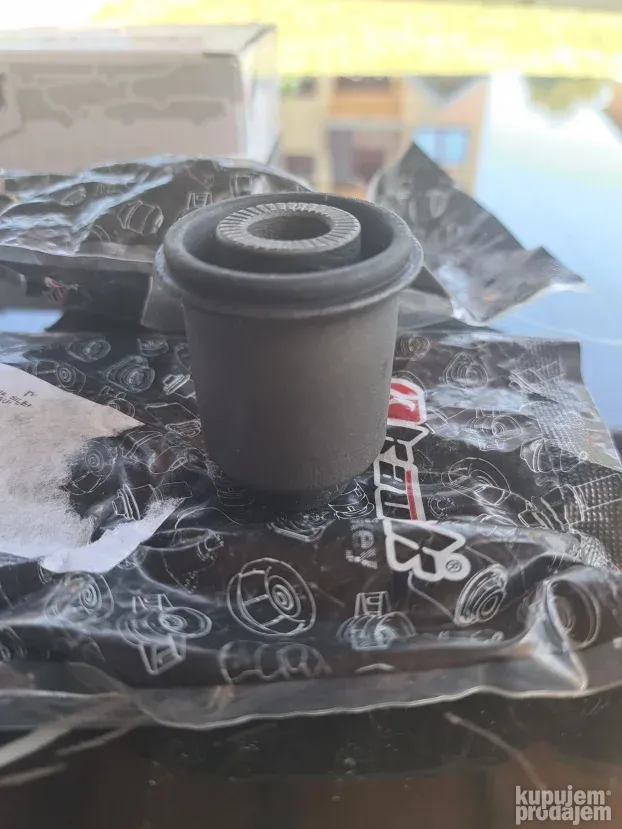 Silen blok viljuske Reno Megan 2 VECI - KupujemProdajem