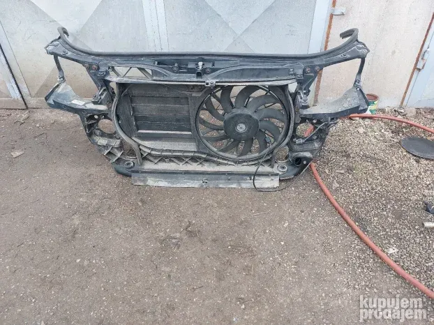 Prednja Prsa Audi A4 B7 1.9tdi - KupujemProdajem