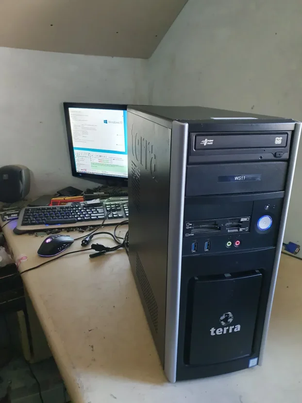 I7 8700 12x4.60GHz 16GB DDR4 GTX 1660 6GB SSD NVME - KupujemProdajem