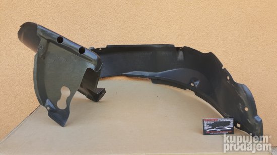 HYUNDAI SANTA FE DELOVI potkrilo koruba i ostali delovi - KupujemProdajem