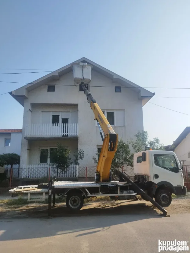 Kamion sa korpom Nissan cabstar za rad na visini - KupujemProdajem