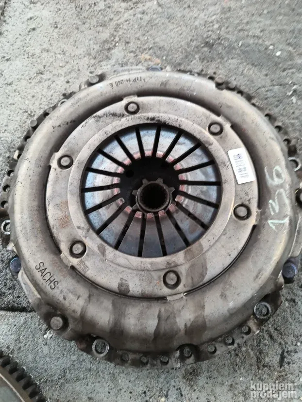 plivajuci Opel Insignia - KupujemProdajem