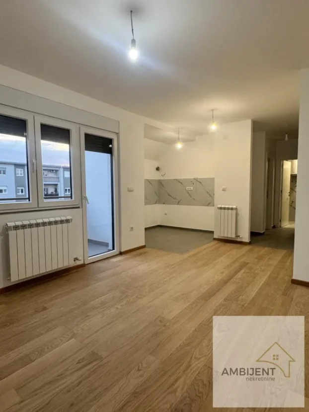 Jednoiposoban stan na prodaju - Surčin, Beograd - KupujemProdajem