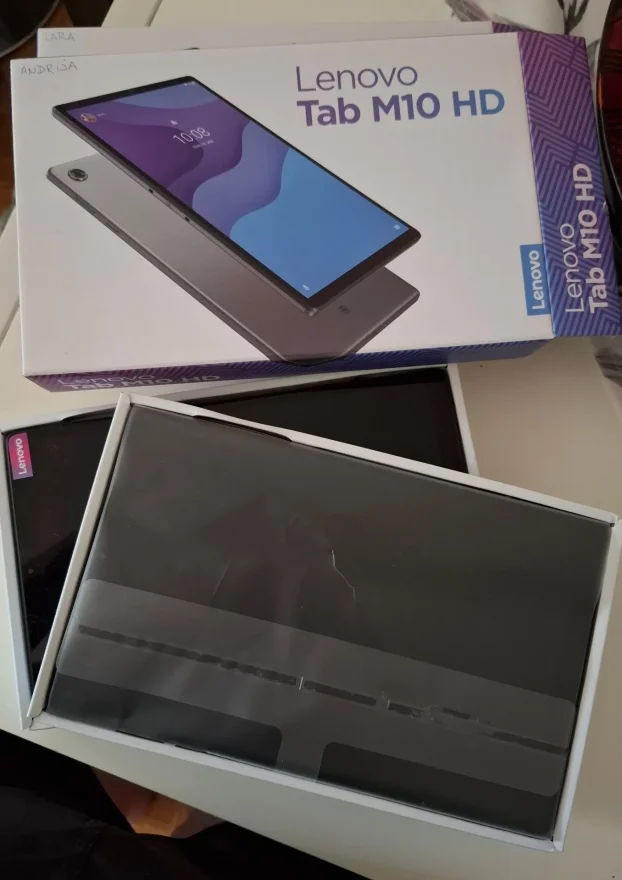 Tablet Lenovo 10 lte - KupujemProdajem