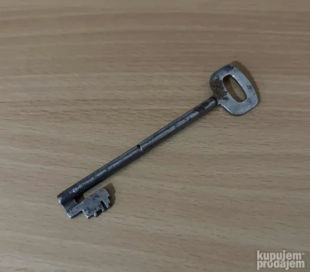 Sklapaci retro kljuc - KupujemProdajem