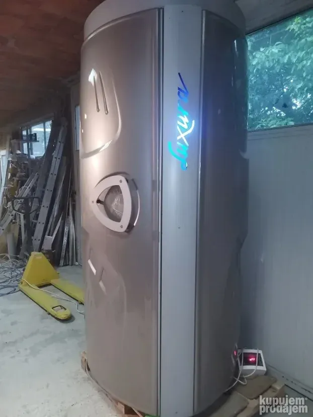 Stojeci solarijum Luxura - KupujemProdajem