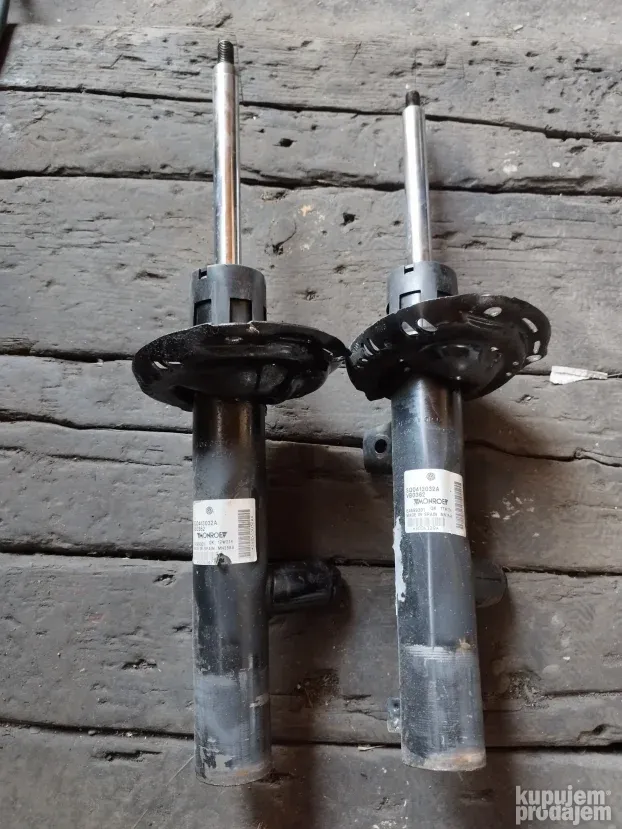 Prednji levi desni elektronski amortizer Arteon B8 Superb - KupujemProdajem