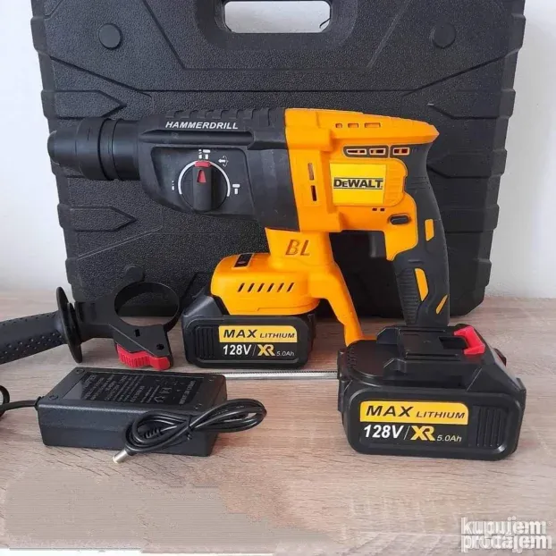 Dewalt Aku hilti bušilica 128v + dve baterije - NOVO! - KupujemProdajem