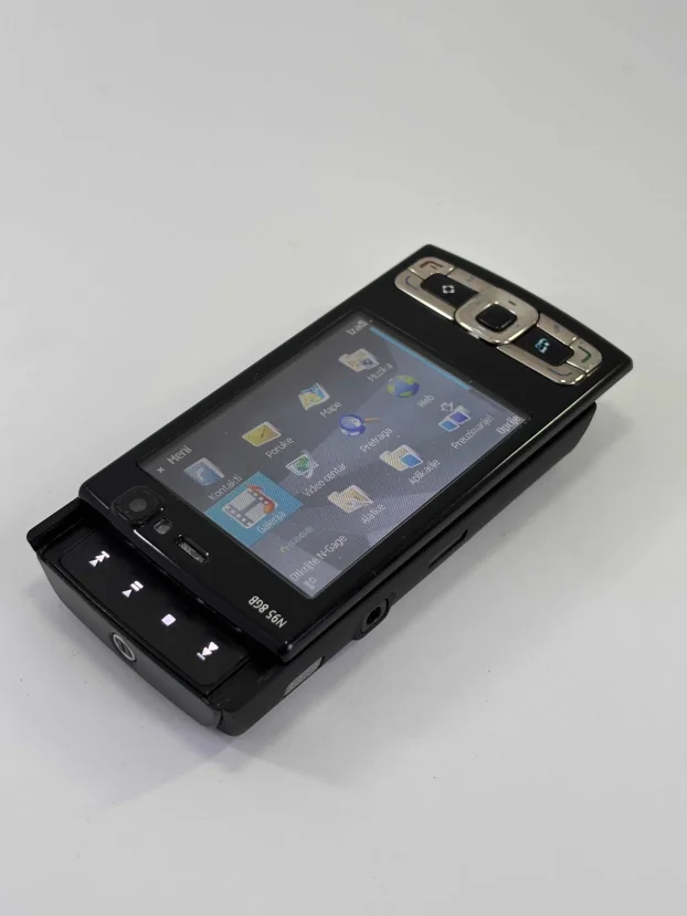 Nokia N95 8GB - perfektno stanje - KupujemProdajem