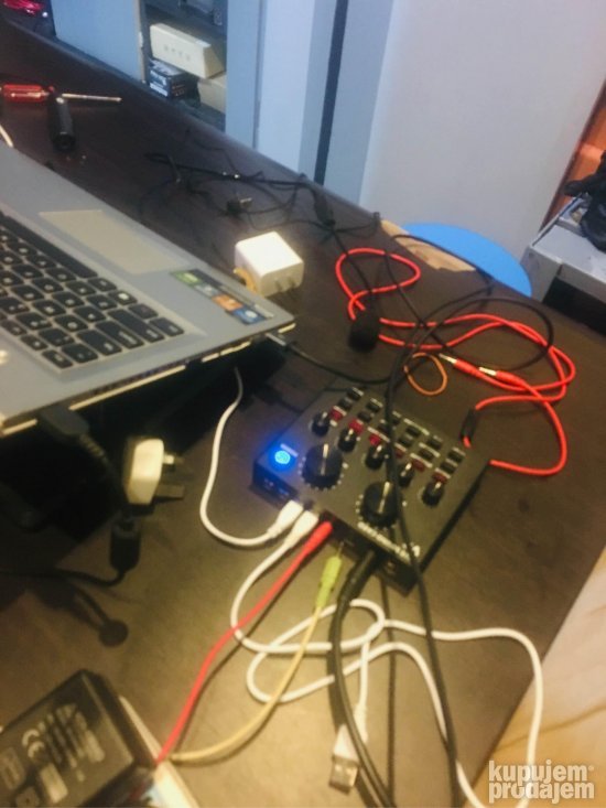 V8 Audio External USB Sound Card effect mixer - KupujemProdajem