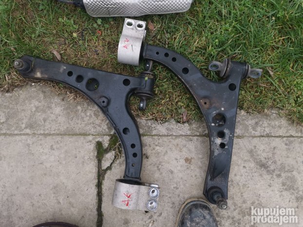 Viljuška most prednji trap Opel Astra K - KupujemProdajem