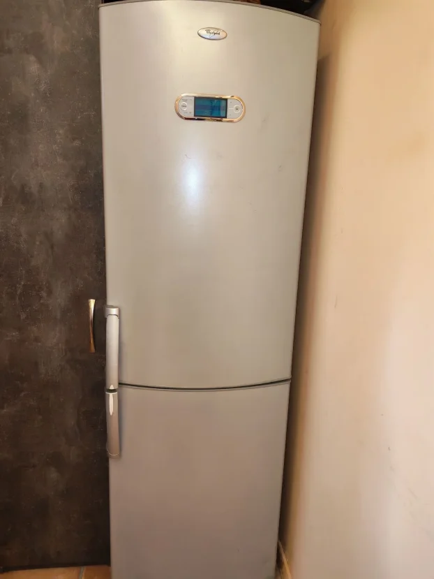 Kombinovani frizider whirlpool neispravan - KupujemProdajem