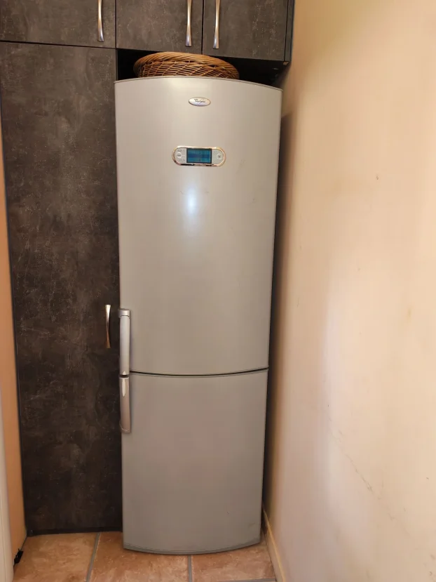 Kombinovani frizider whirlpool neispravan - KupujemProdajem