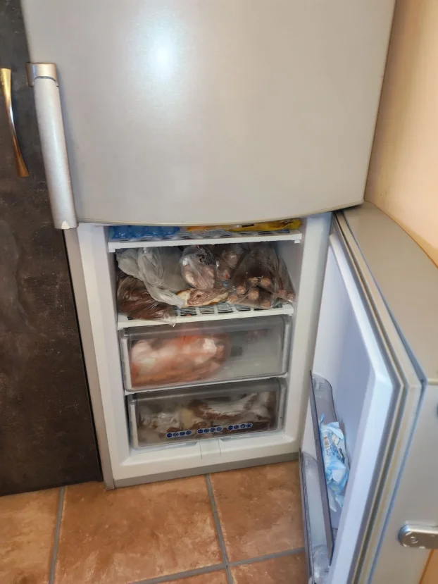 Kombinovani frizider whirlpool neispravan - KupujemProdajem