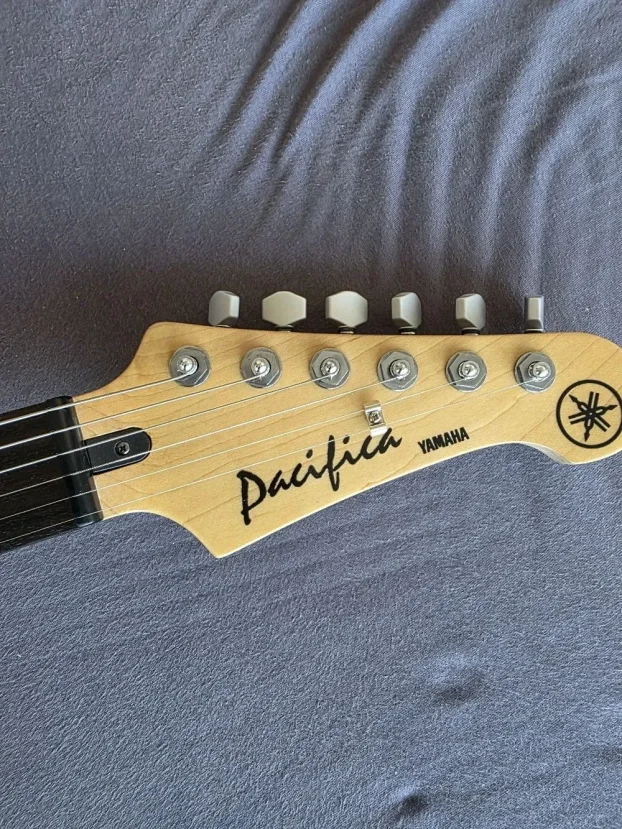 Yamaha Pacifica 812V Translucent Blue (2007) Korea . - KupujemProdajem