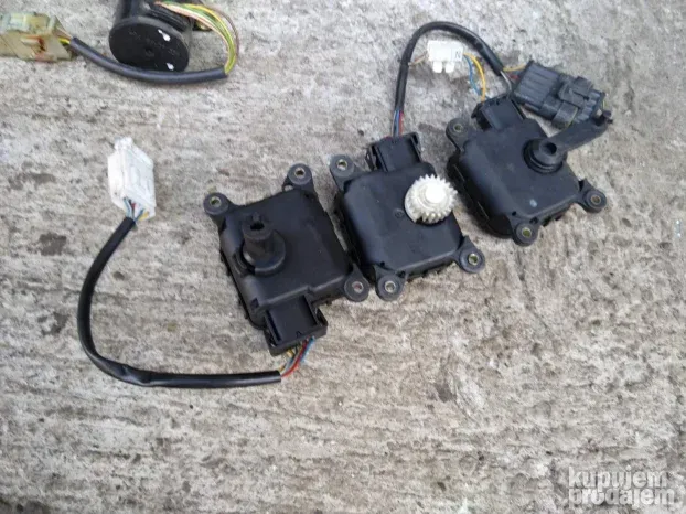 Alfa Romeo 166 klapne za klimu - KupujemProdajem