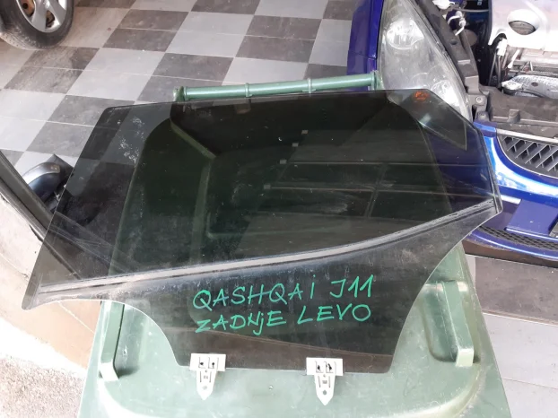 Zadnje levo staklo nissan qashqai nisan kaskai j11 - KupujemProdajem