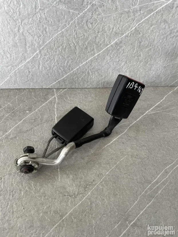 Audi A3 8P uticak pojasa 8P0857739C - KupujemProdajem