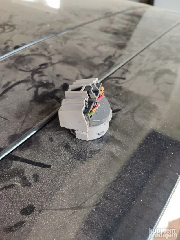 Ulozak brave paljenja fokus 1 - KupujemProdajem