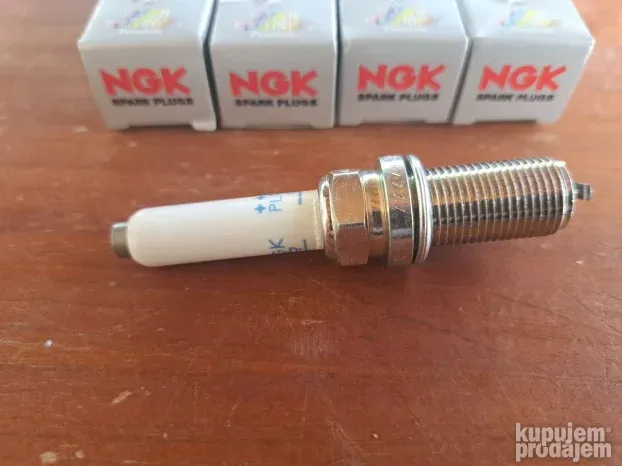 Svecice VW Golf 7 NGK platina - KupujemProdajem