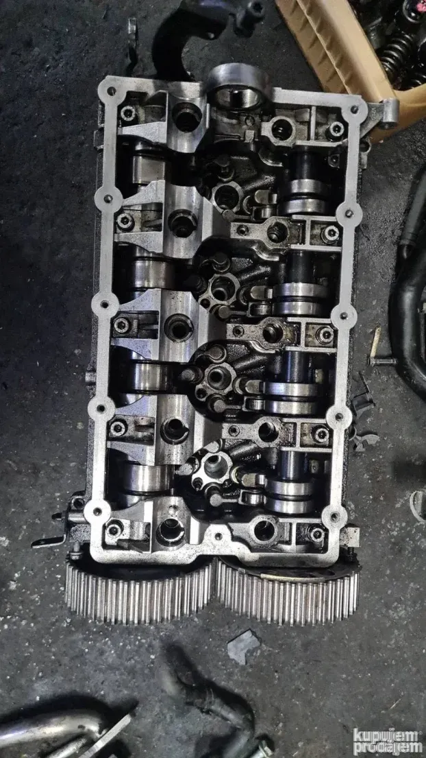 Glava motora 2.0 16v - KupujemProdajem