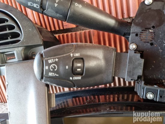 Delovi za c 5 2005 god - KupujemProdajem