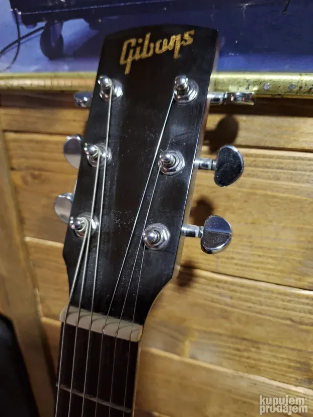 Gibons Relic Acoustic/Electric Cutaway Mahogany - ZAMENA - KupujemProdajem