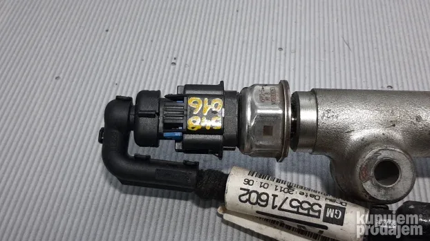 548016 Senzor Pritiska Goriva Opel Astra J > 12-15 45PP35 - KupujemProdajem
