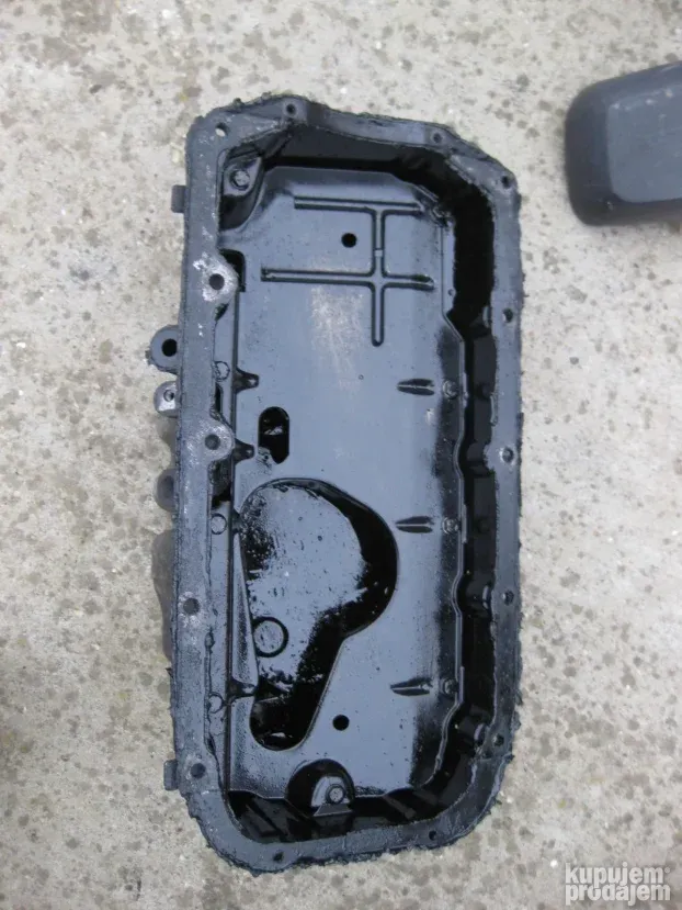 Punto 2 1.9 dizel karter motora polovan ispravan origianlan ...