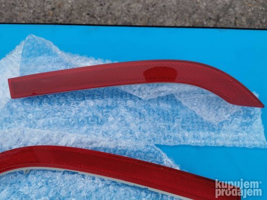 Opel Insignia katadiopter macije oko blenda reflektor - KupujemProdajem