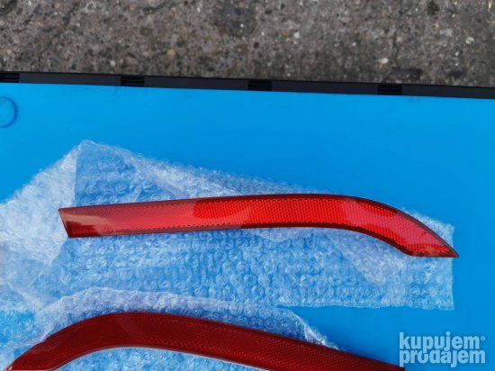 Opel Insignia katadiopter macije oko blenda reflektor - KupujemProdajem