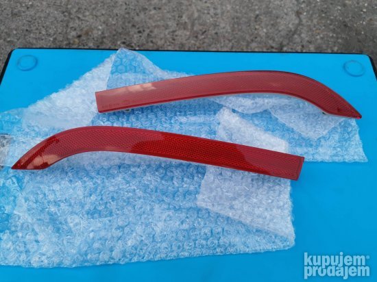 Opel Insignia katadiopter macije oko blenda reflektor - KupujemProdajem