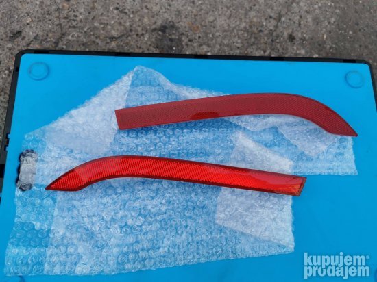 Opel Insignia katadiopter macije oko blenda reflektor - KupujemProdajem