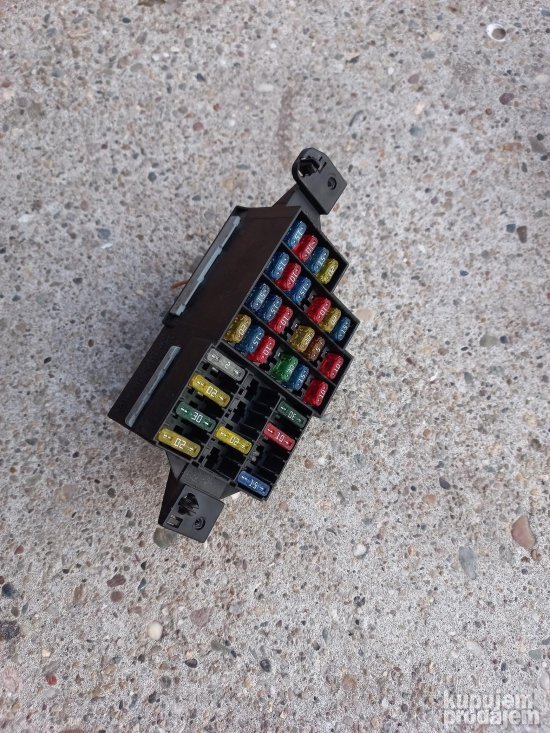 Renault clio 2 tabla osigurac - KupujemProdajem