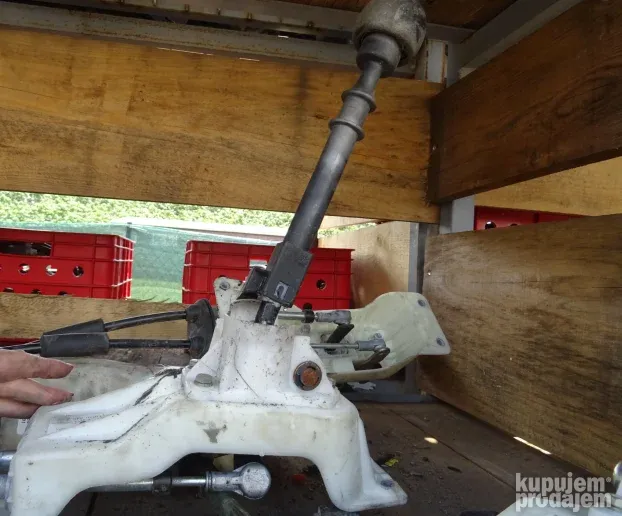 Alfa Romeo GT 1.9 jtdM šalt hebla - KupujemProdajem