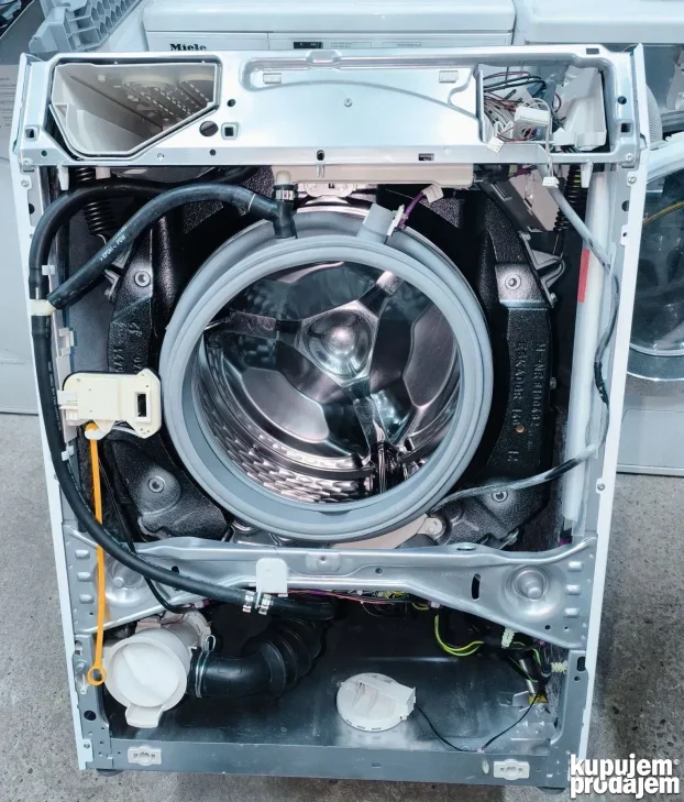 Miele Immer Besser 111 obrada parom 8kg A3+ - KupujemProdajem