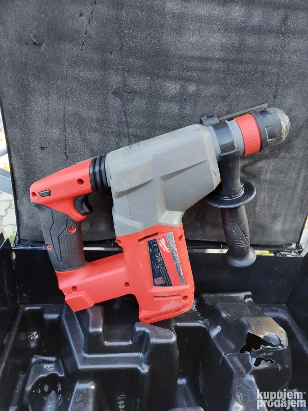 Milwaukee M18 CHX Fuel Brushless aku udarna busilica hammer - KupujemProdajem