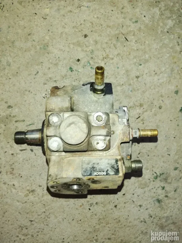 Bos pumpa za 1.6hdi za Citroen C4, C5 - KupujemProdajem