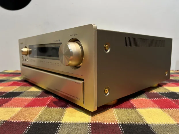 Denon AVP-A1 - TOP stanje - High End - - KupujemProdajem