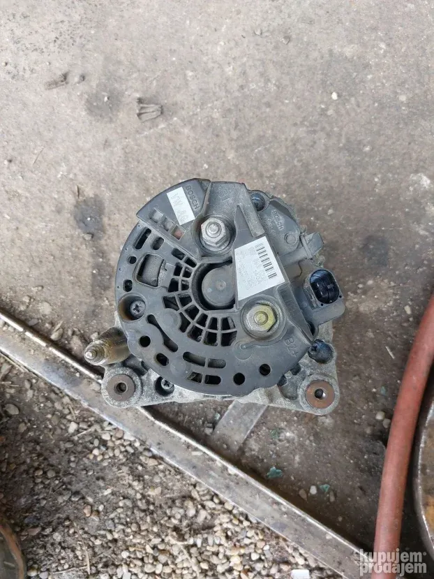 Alternator audi a3 8p 2.0 FSI bosch 140a - KupujemProdajem