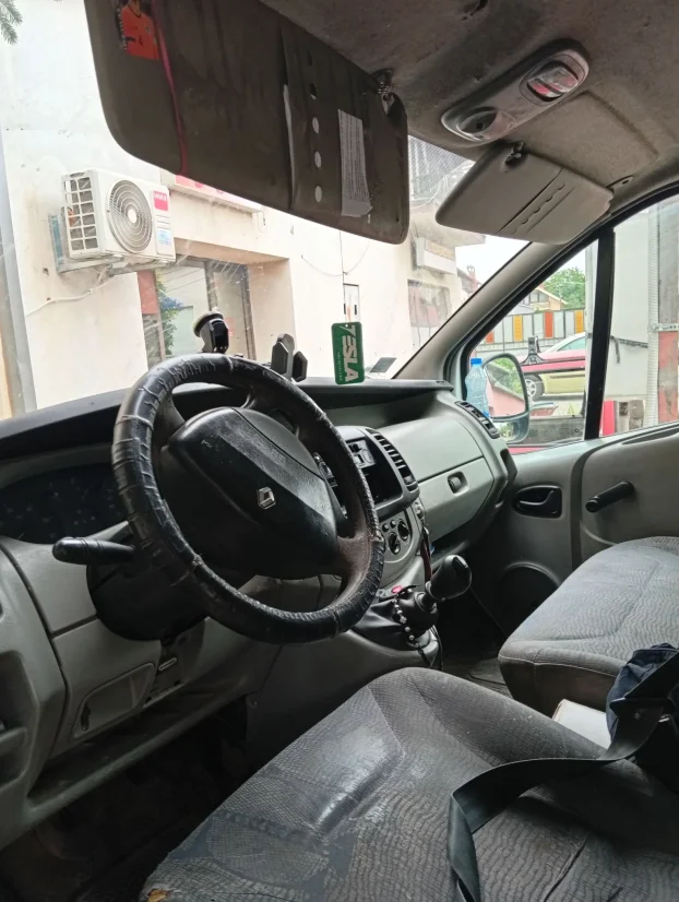 Kombi Renault trafic 1.9DCI 80 - KupujemProdajem