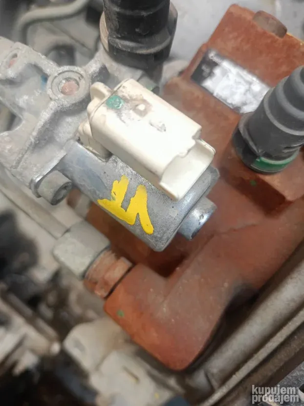 Regulator pritiska goriva za Peugeot 508 1.6 e-hdi - KupujemProdajem