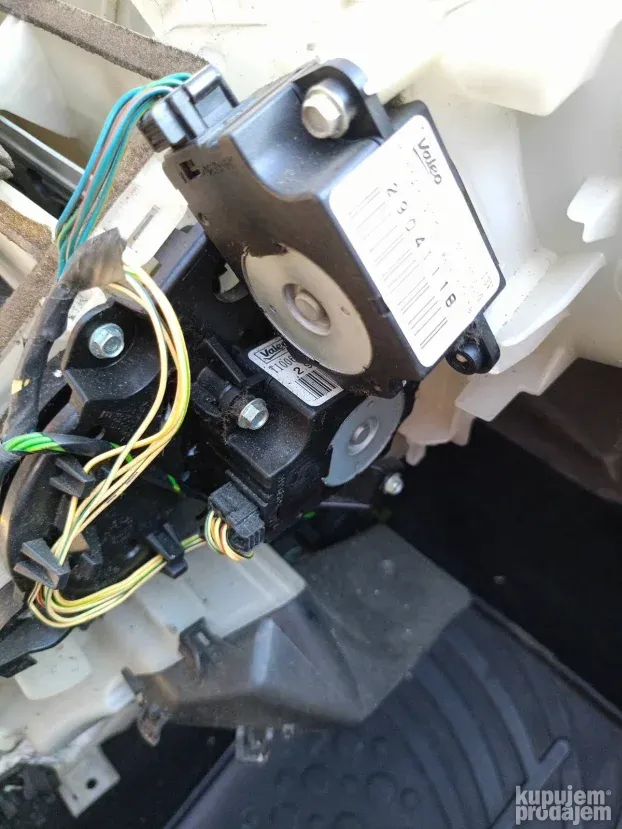 Motorici klapne za Peugeot 308 - KupujemProdajem