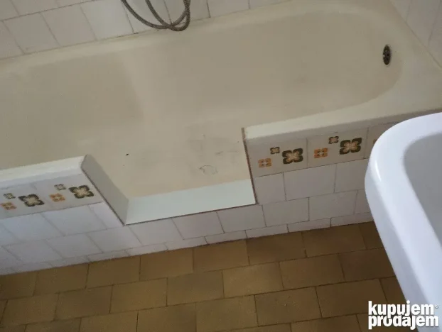 Sečenje kade Indjija - KupujemProdajem